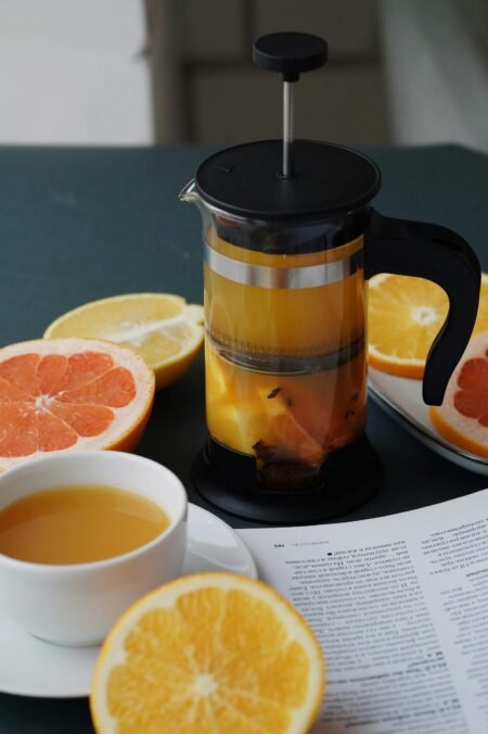 How to Brew Tea Orange: A zesty recipe with orange peel and mandarin slice!